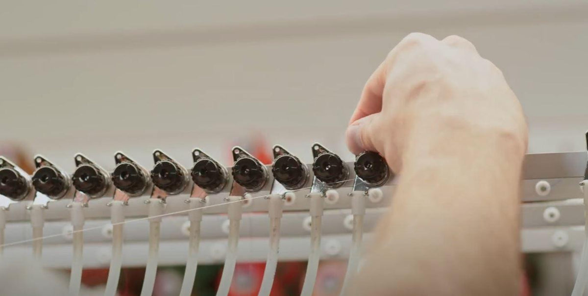 How to Thread Your Embroidery Machine | COLORTEX